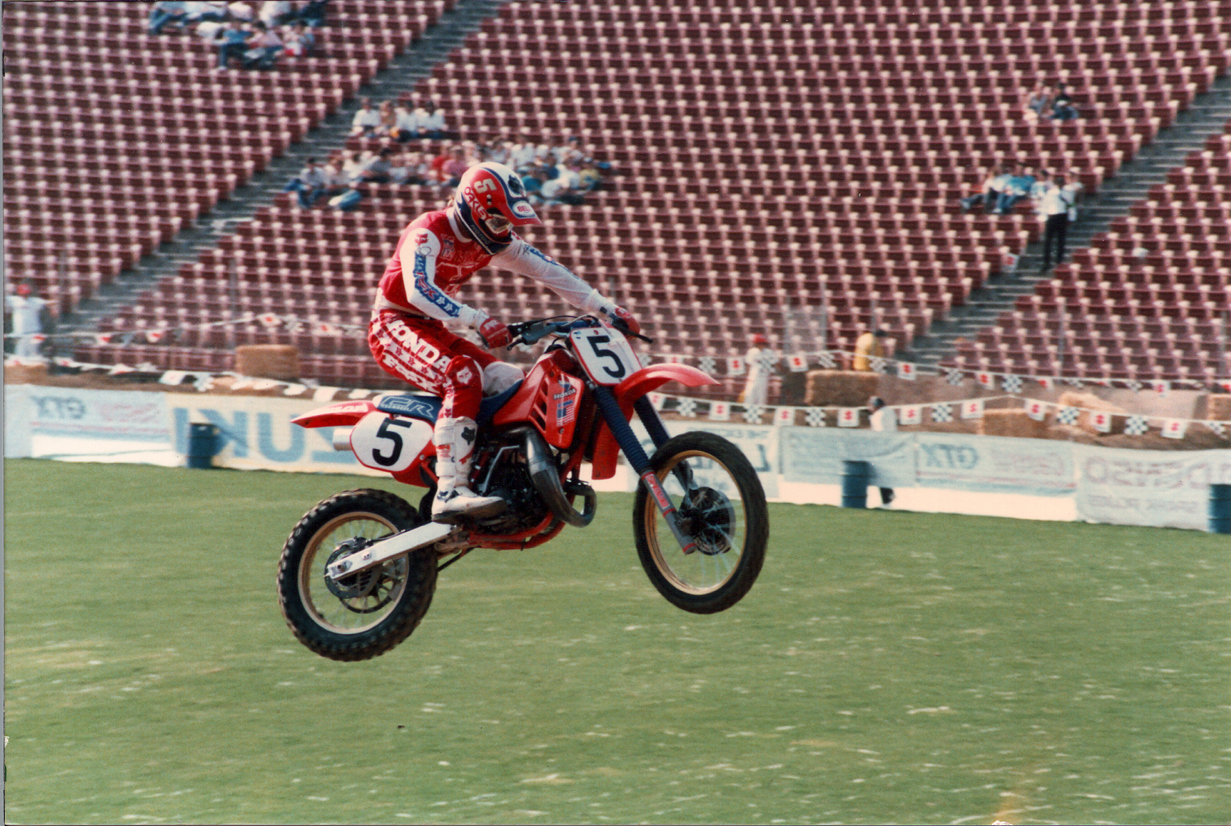 Rick Johnson LA Coliseum SX 1986 - xradrd - Motocross Pictures - Vital MX