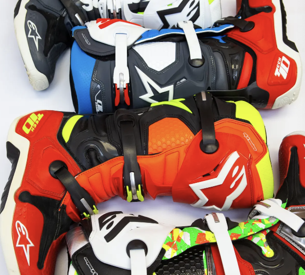 The Ultimate Guide to Dirt Bike Riding Gear: What Every Rider Needs ...