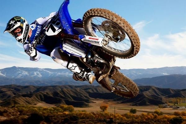 2009 Teams: Yamaha Factory Racing - Motocross Feature Stories - Vital MX