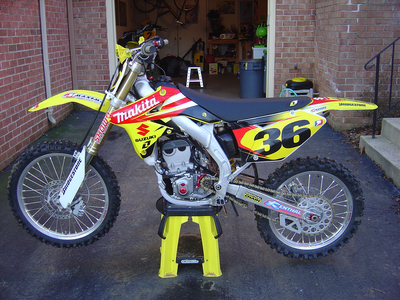 This week's Classic Steel is a look back at the 96 RM250 - Moto-Related ...