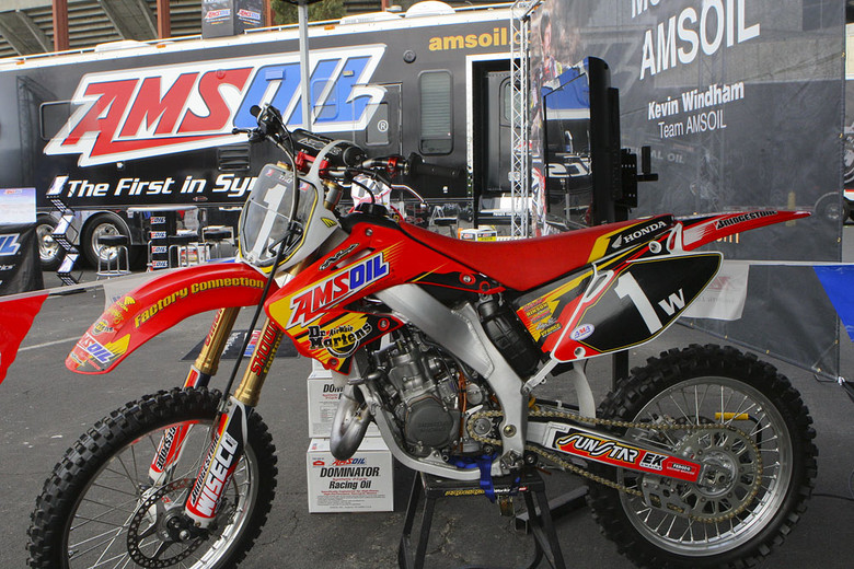 Team Factory Connection Honda bikes 1998-2012 - Moto-Related ...