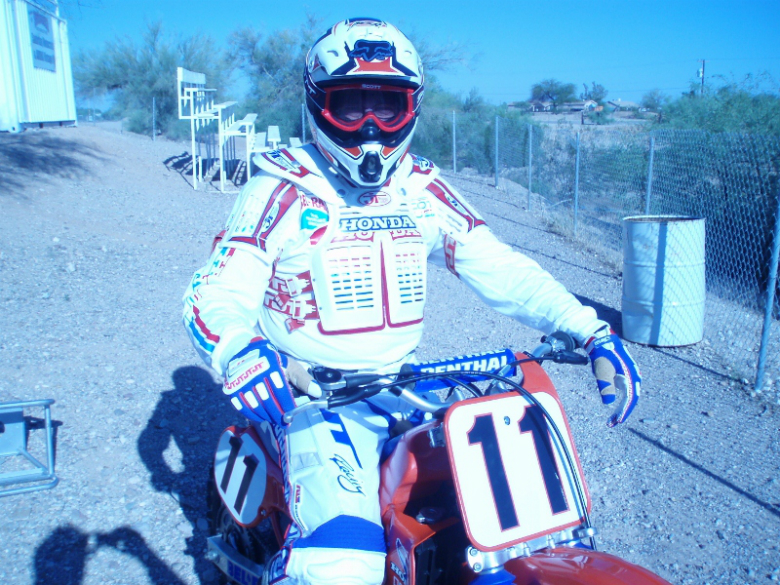 My 30 year reunion with a 1983 Honda CR250R - Old School Moto ...