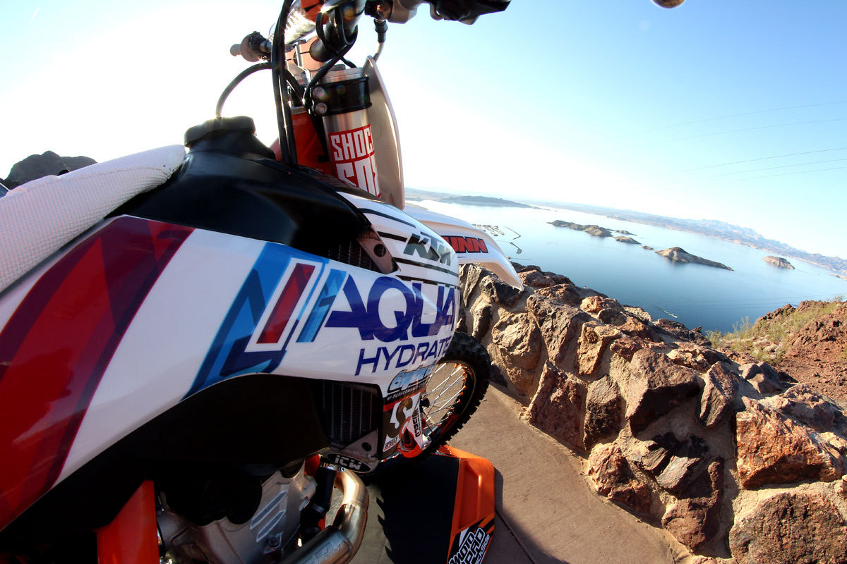 Munn Racing Makes a Splash in Vegas with AQUAhydrate - Moto-Related ...