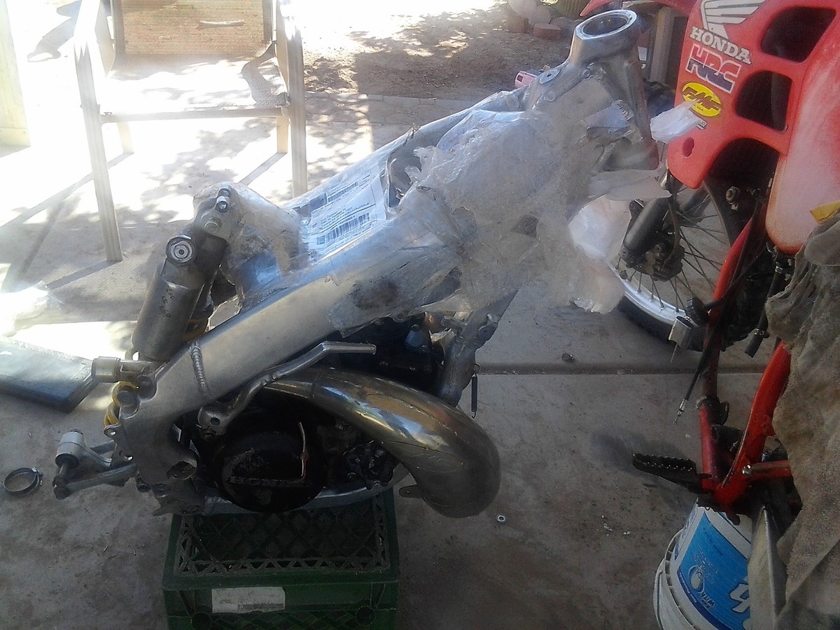 1985 CR 250 MOTOR IN 2000 CR 250 FRAME - Tech Help/Race Shop ...