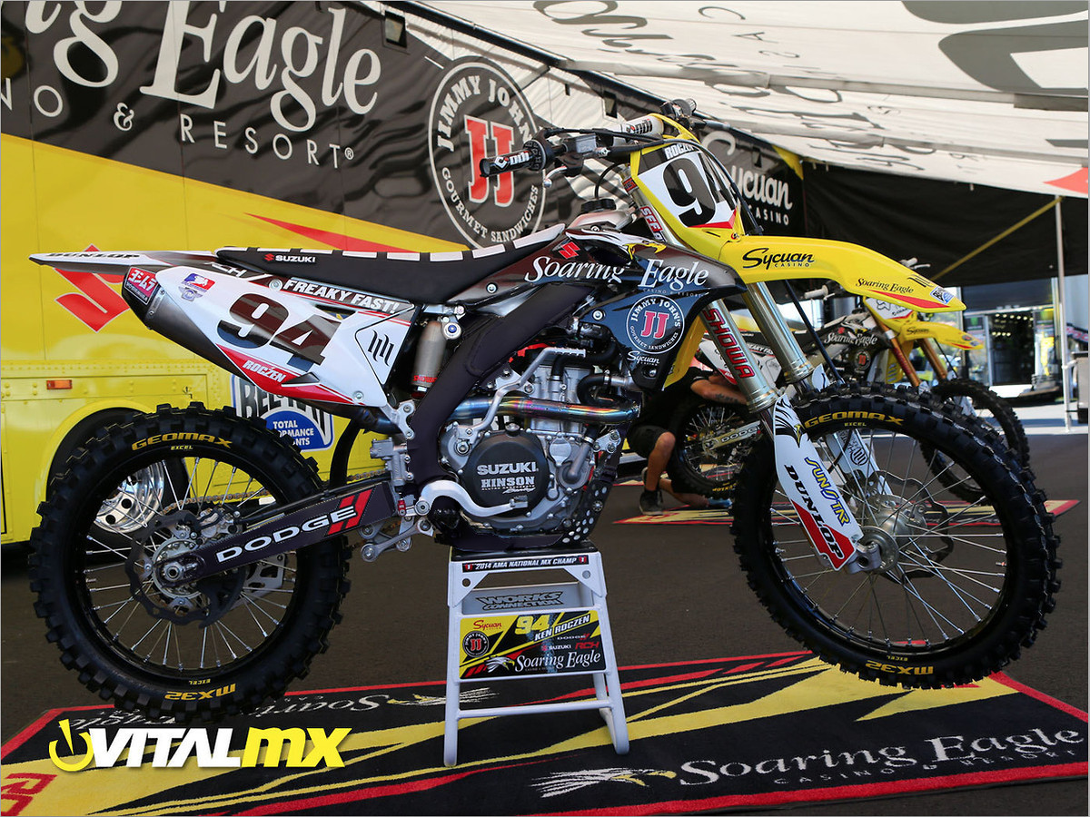 soaring eagle suzuki graphics