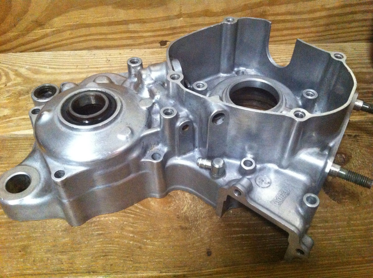 Tips how to polished engine cases. - Tech Help/Race Shop - Motocross ...