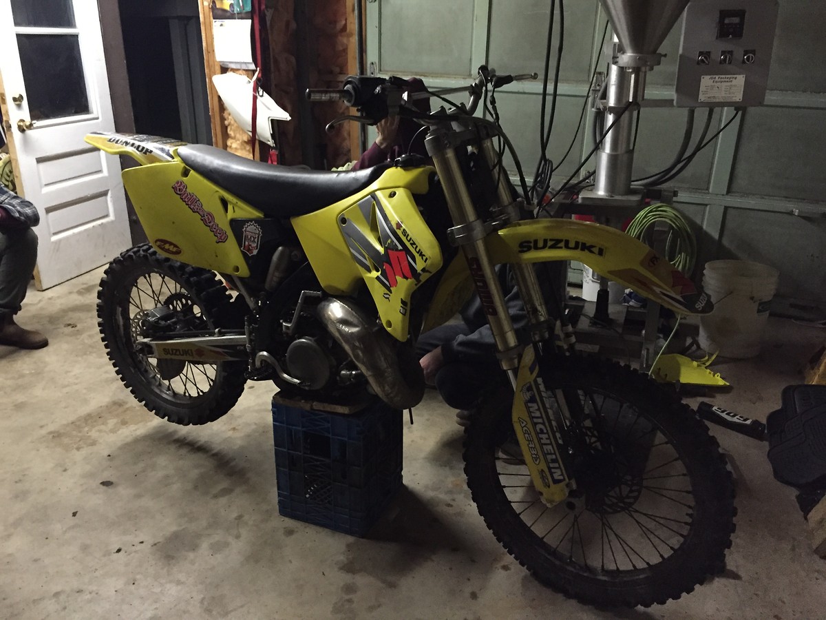 Rm 125 Rescue & Restore (Finished with Pics) - Tech Help/Race Shop ...