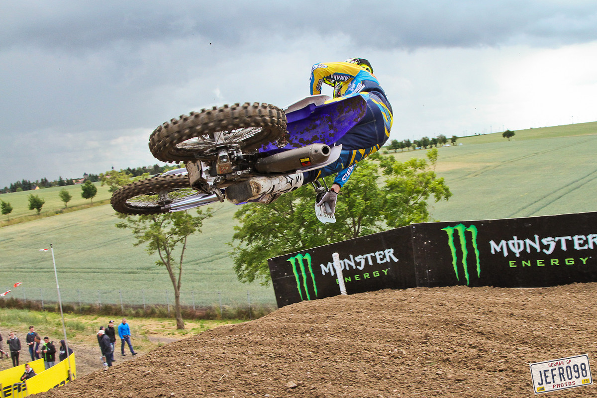 How to scrub by Valentin Guillod, photo sequence... - Moto-Related ...