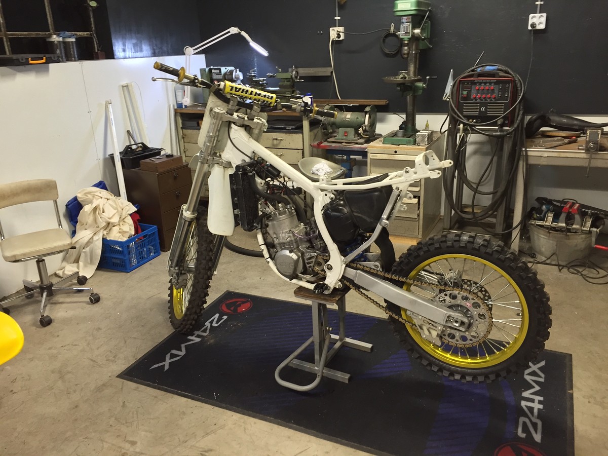 **NEW PROJECT** Suzuki rm 250 1992 alloy fuell tank!! - Old School Moto ...