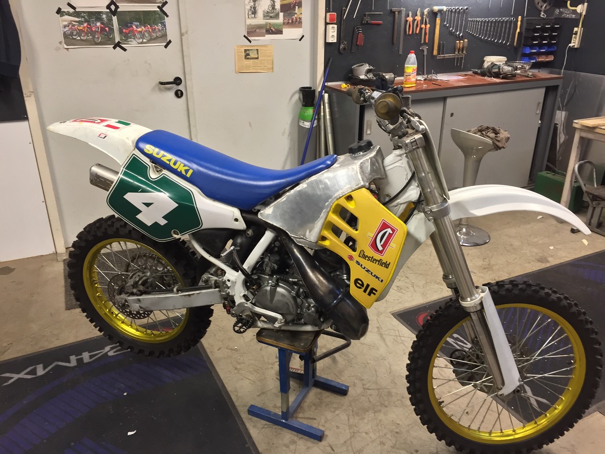 **NEW PROJECT** Suzuki rm 250 1992 alloy fuell tank!! - Old School Moto ...