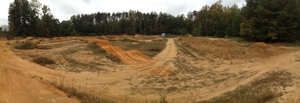 How many loads of dirt to build an arenacross track - Moto-Related ...