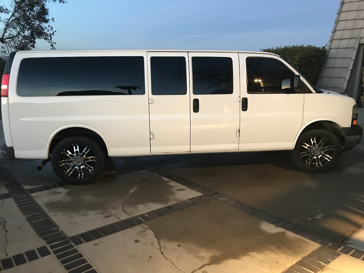 2005 Chevy Express 15 Pass Moto-Conversion - For Sale/Bazaar ...