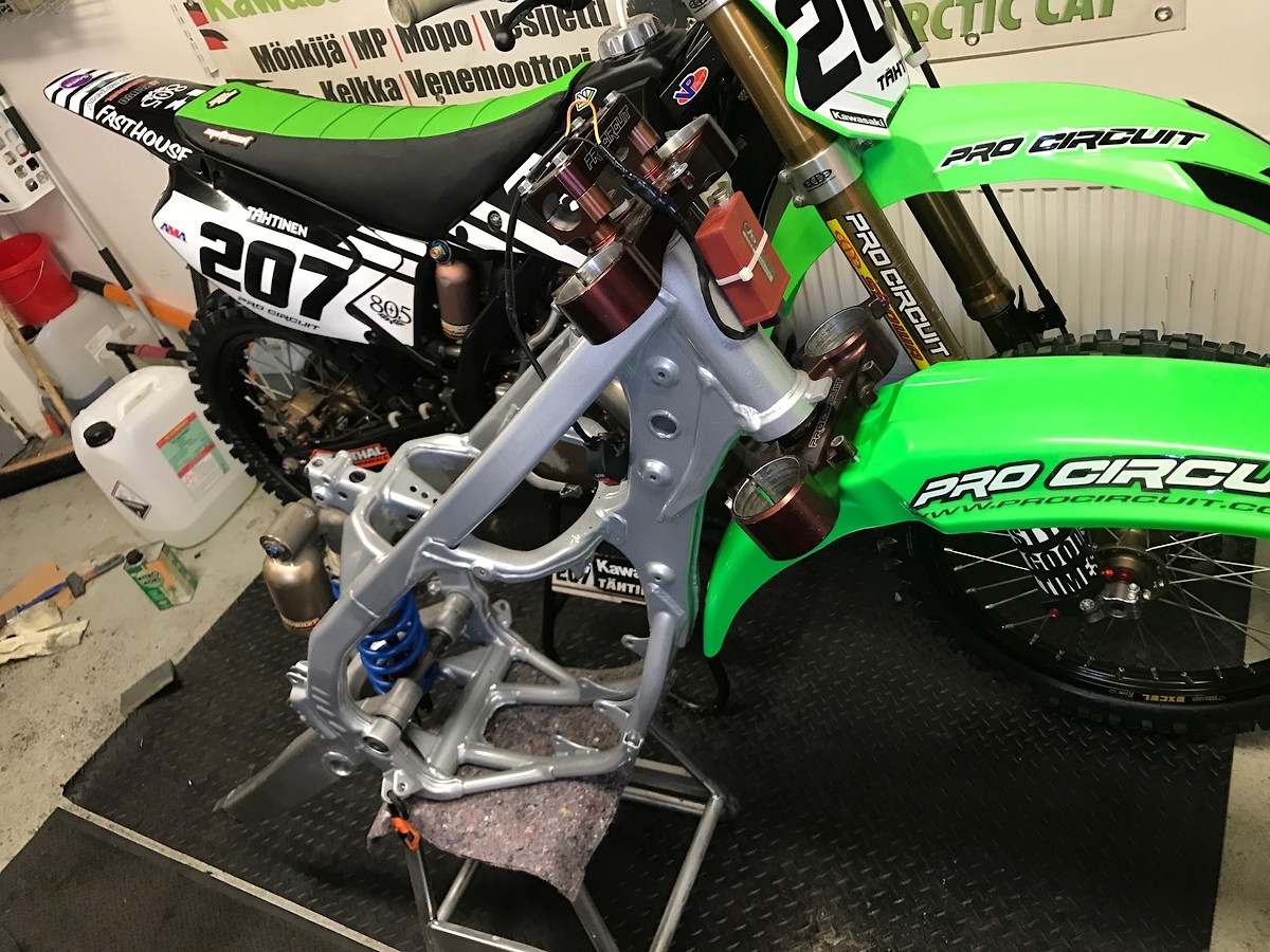 Kawasaki KX 125 Pro Circuit 2004 replica - Bike Builds - Motocross ...