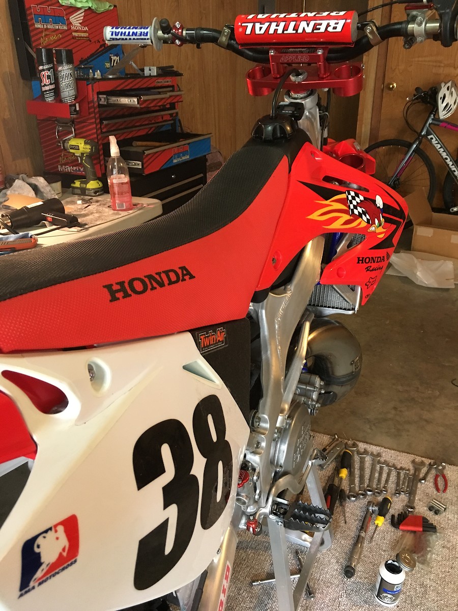 [FINISHED] ‘06 CR250 Factory Honda Build - Bike Builds - Motocross ...