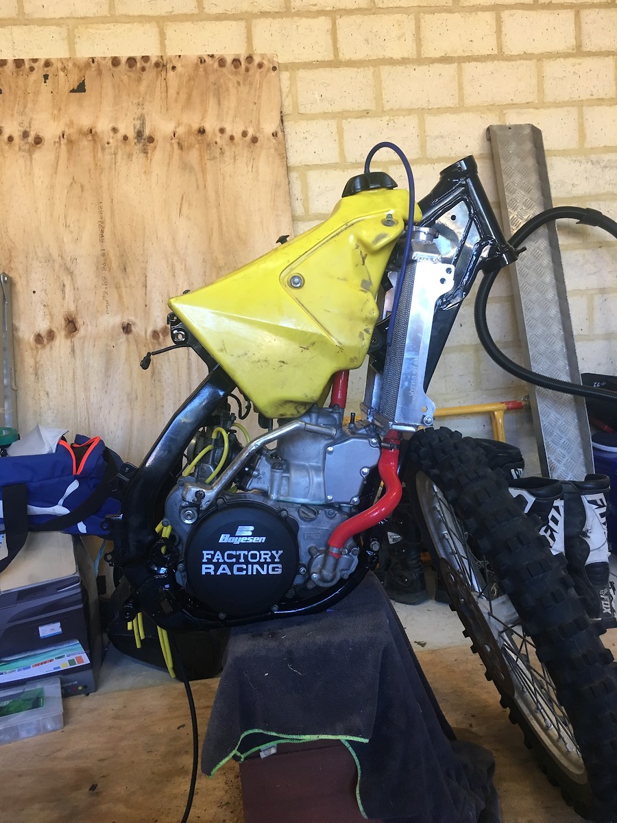2003 RM250 replica rebuild question... PHOTOS ADDED - Bike Builds ...