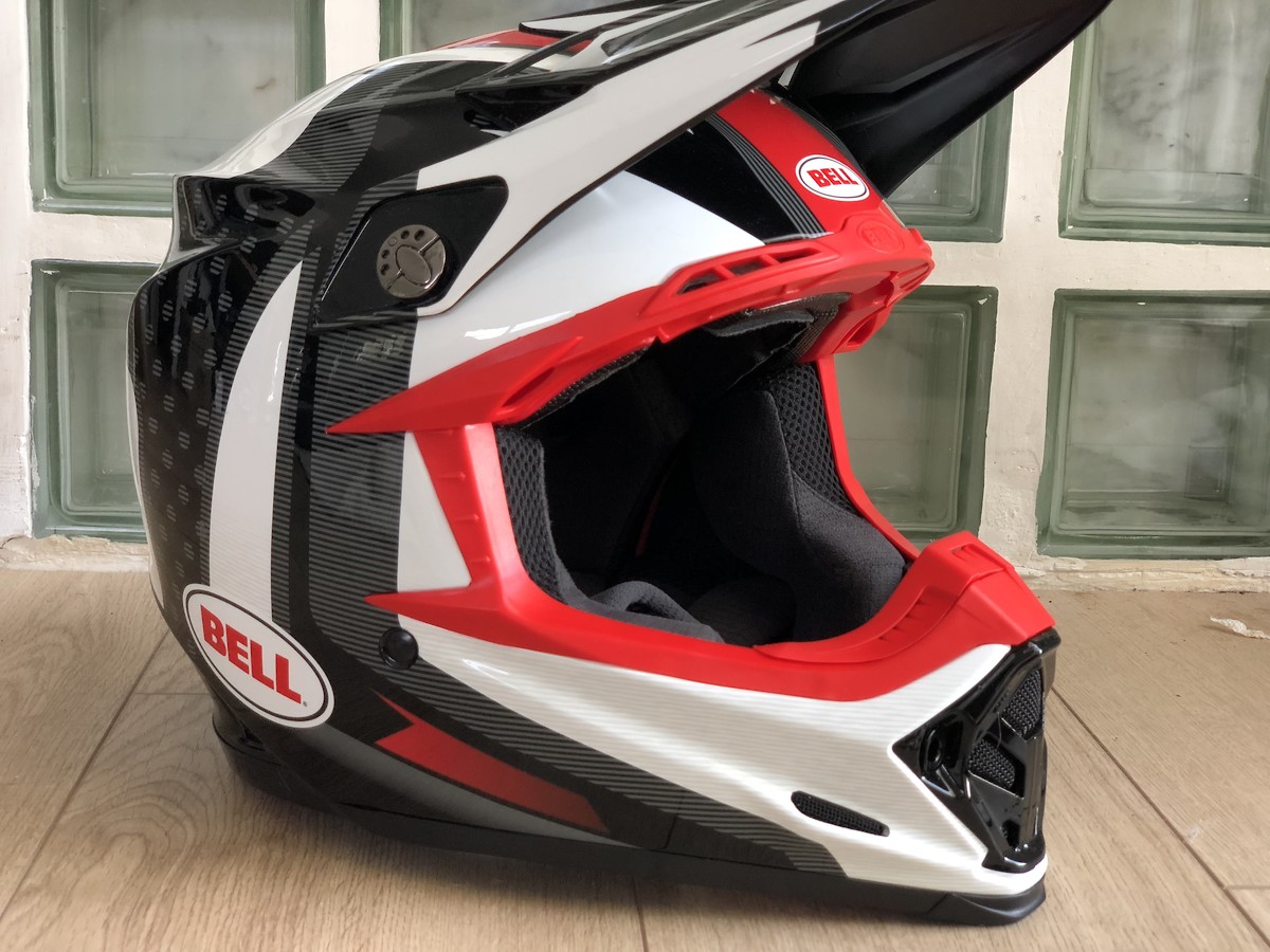 Brand new Bell Moto 9 Flex size large red/black - For Sale/Bazaar ...