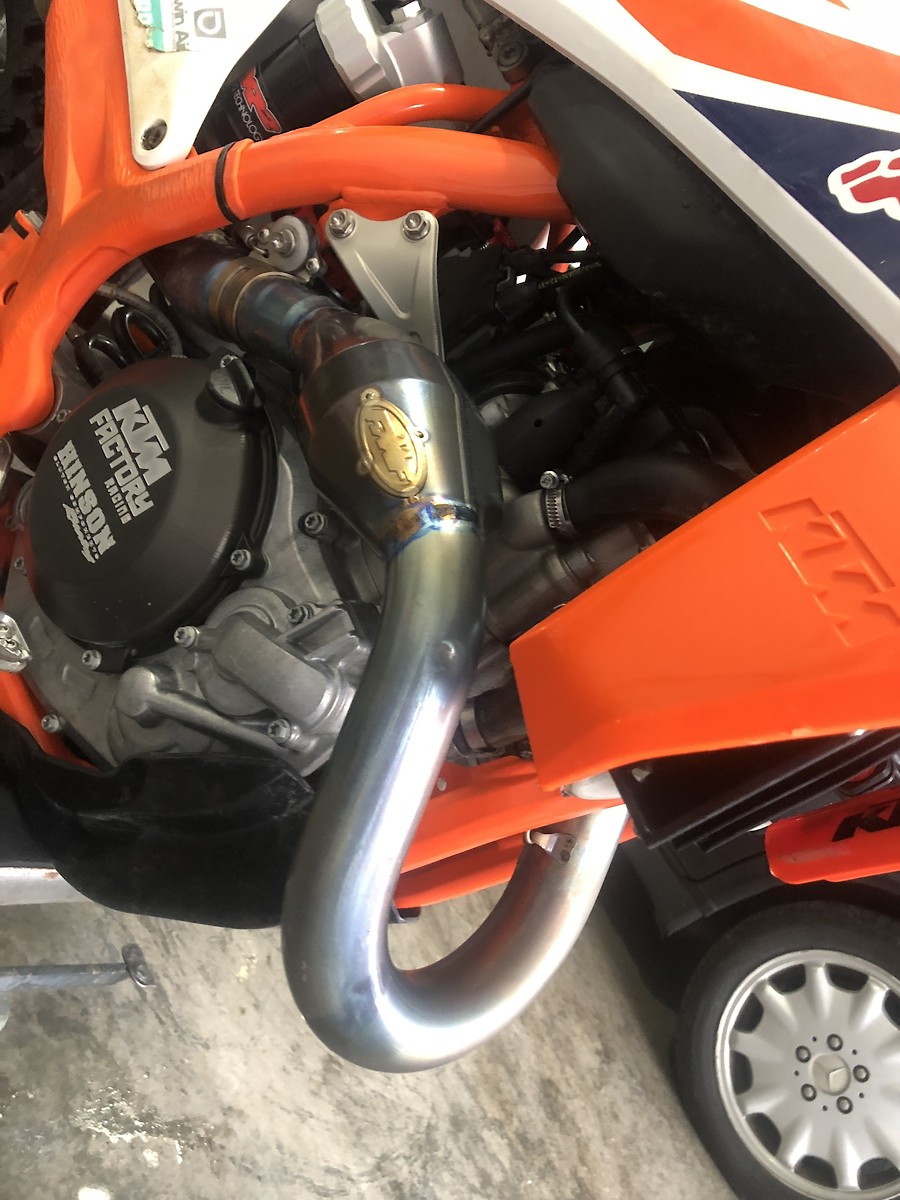 2018.5 KTM FMF Megabomb and size 9 Tech 10s - For Sale/Bazaar ...