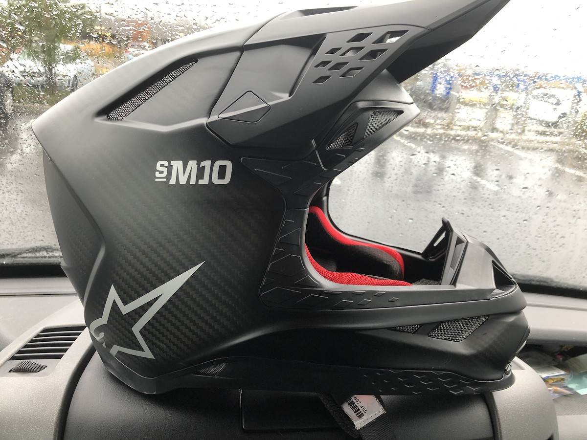 Alpinestars SM10 supertech helmet (medium) 450$ - For Sale/Bazaar ...