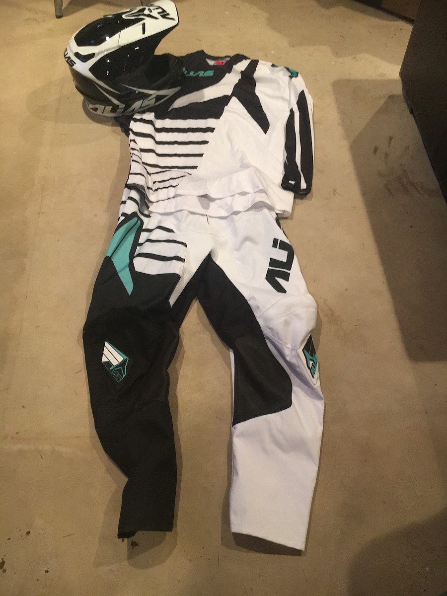 Alias gear brand new - For Sale/Bazaar - Motocross Forums / Message ...