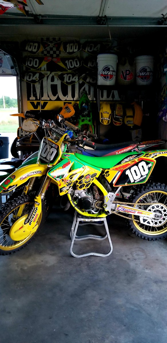 TEAM ECC SUZUKI GRAPHICS RECREATED (VIDEO) - Moto-Related - Motocross ...