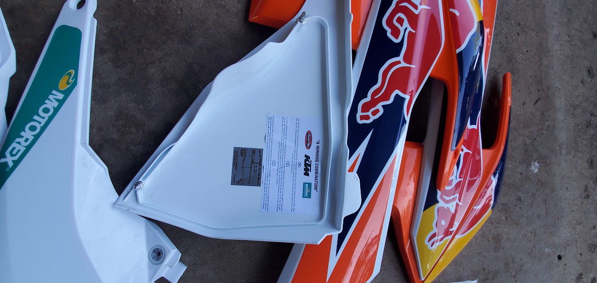 Never used 2019.5 redbull factory edition plastics - For Sale/Bazaar - Motocross Forums ...