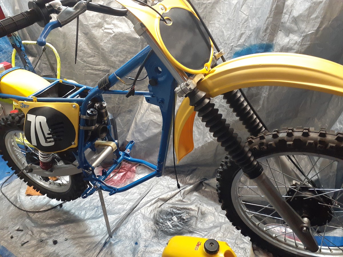 Suzuki rm 125 1978 from scrap back to life - Bike Builds - Motocross ...