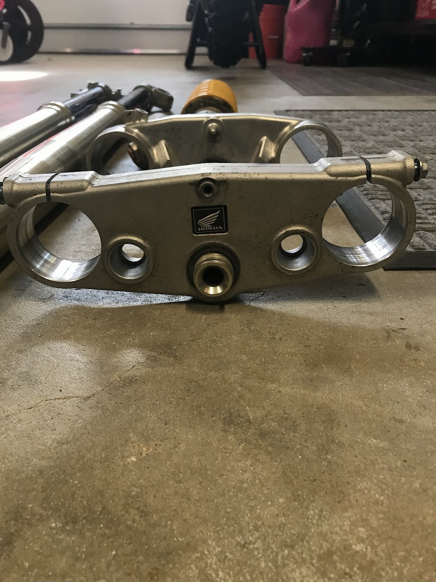 2005 Honda cr250r Showa forks, triple clamps and complete rear shock ...