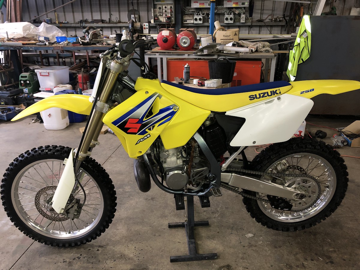2006 RM250 Barn Find Build - Bike Builds - Motocross Forums / Message ...