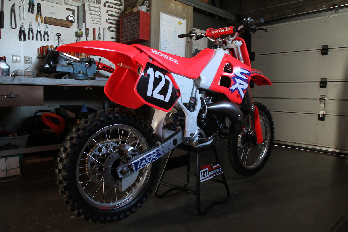 1992 CR 125 Restoration: Photo shoot in my garage P.6 - Bike Builds - Motocross Forums / Message ...