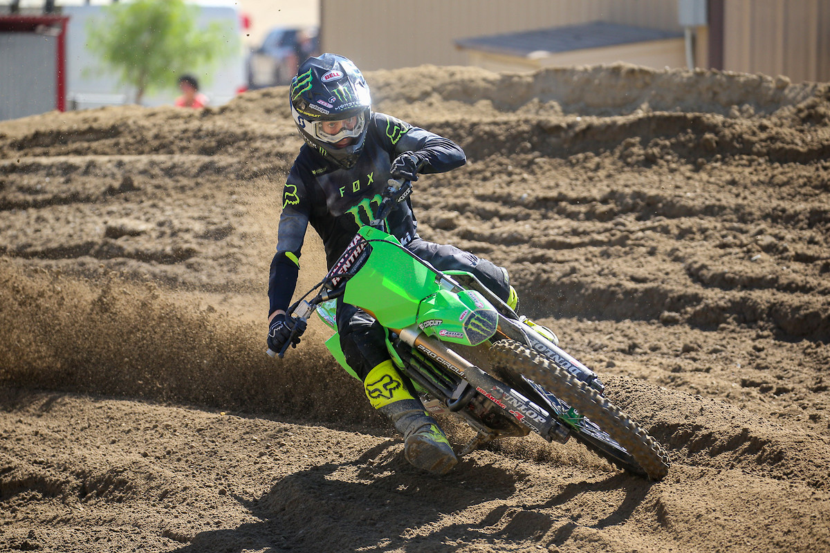 Bigsta (big versions of photos we've uploaded lately) - Moto-Related ...