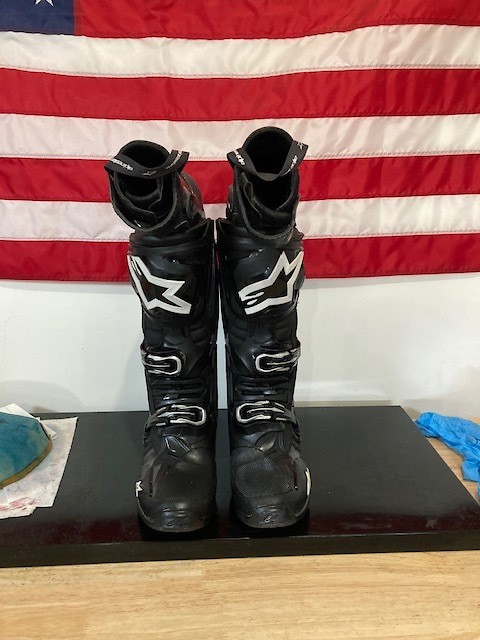 Alpinestars Tech 7's vs Tech 10's - Moto-Related - Motocross Forums ...