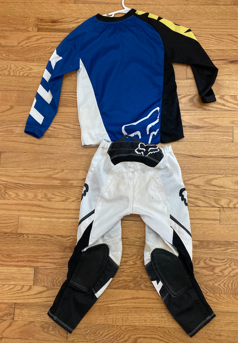 Fox Kids Gear (22/YS + kids chest protectors) - For Sale/Bazaar ...