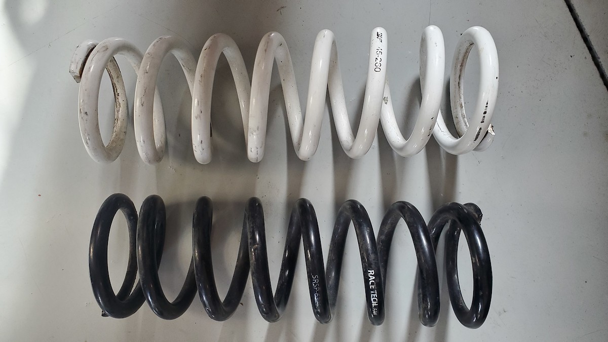 WP Shock springs and KTM/HSQ/GG 48T sprockets - For Sale/Bazaar ...