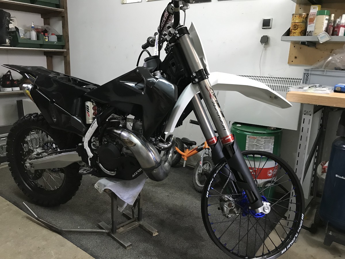 Husqvarna TC 300 COVID Lockdown Rebuilt - Bike Builds - Motocross ...