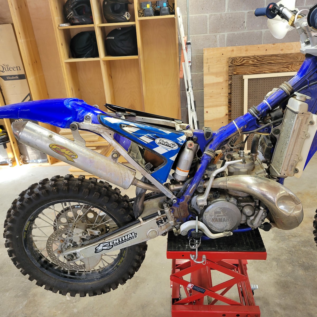 Tribute build of the KING'S 02' Bud Light YZ250 - Bike Builds ...