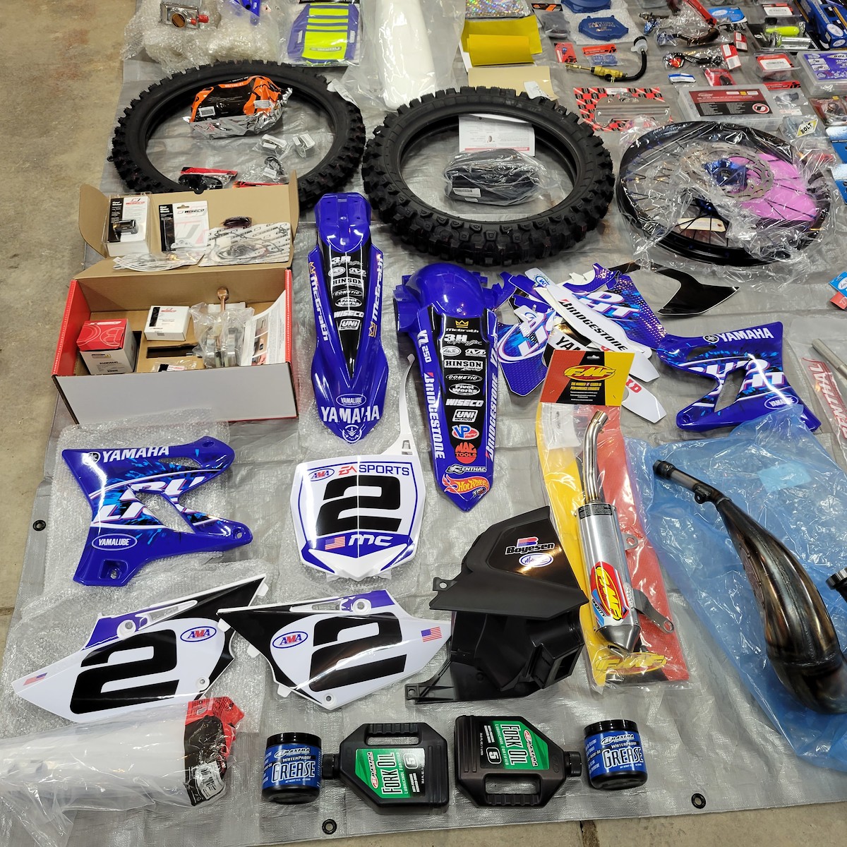 Tribute build of the KING'S 02' Bud Light YZ250 - Bike Builds ...