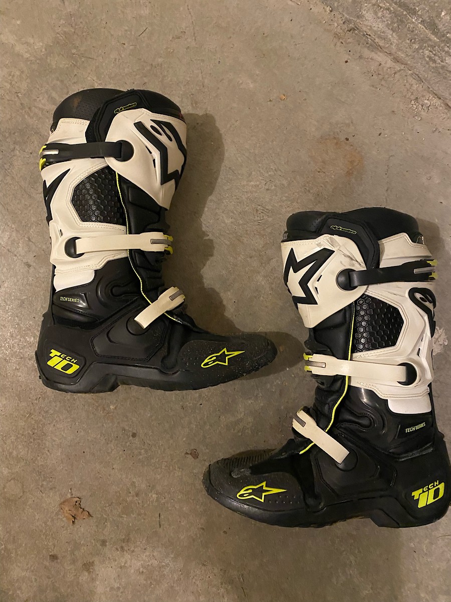 Black/White Tech 10 Alpinestars - Size 11 - For Sale/Bazaar - Motocross ...
