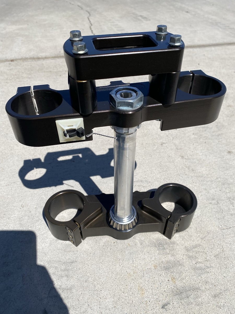 Pro circuit triple clamps (2 sets) and emig triple clamps kx/yz - For ...