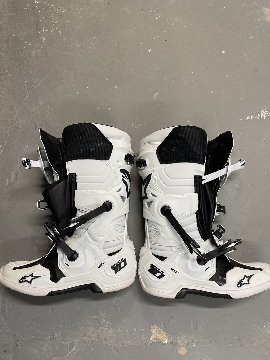 White Tech 10s, size 12, 2 rides only - For Sale/Bazaar - Motocross ...