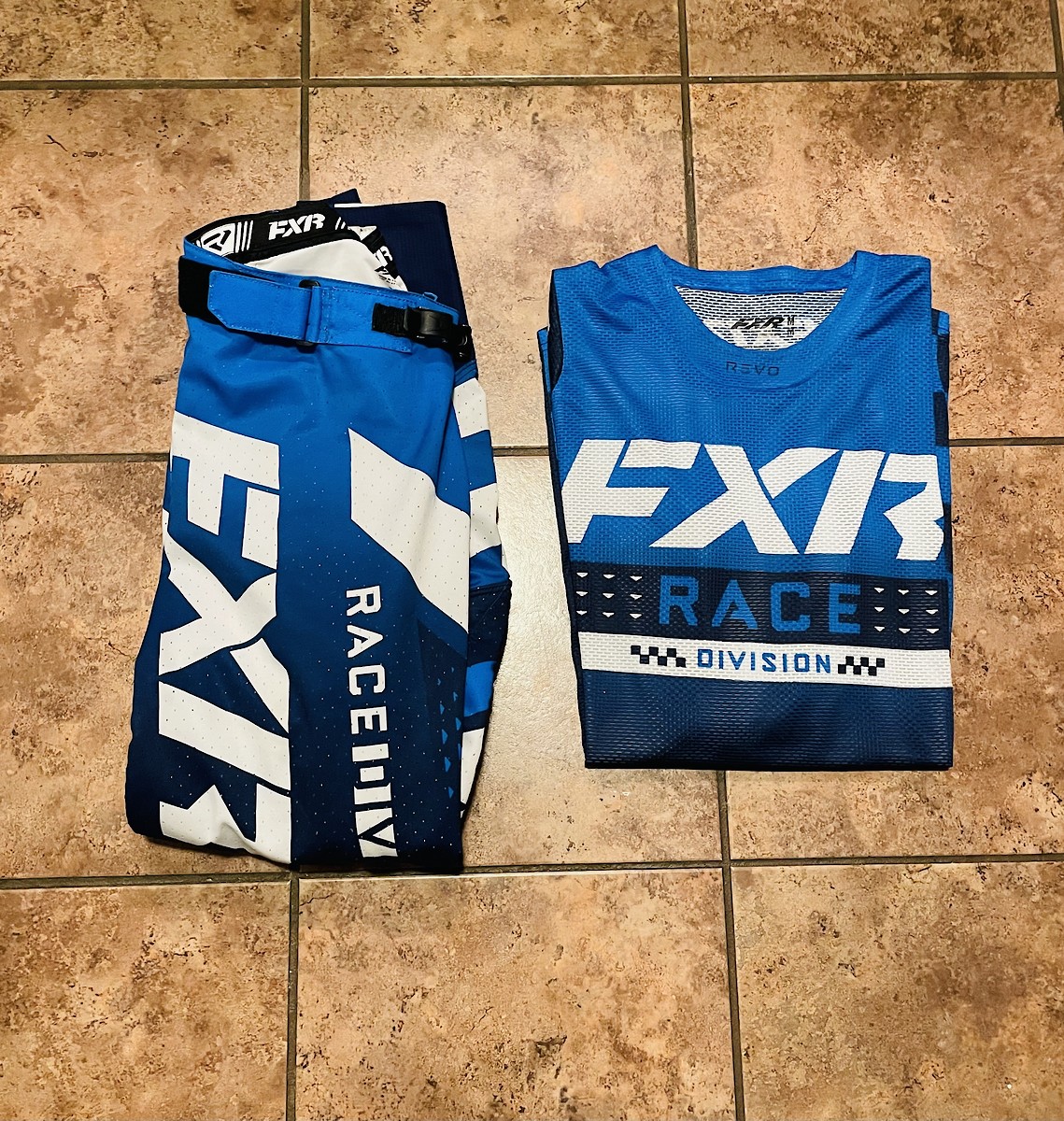 FXR Gear For Sale (32/M) **LIKE NEW** $180 - For Sale/Bazaar ...