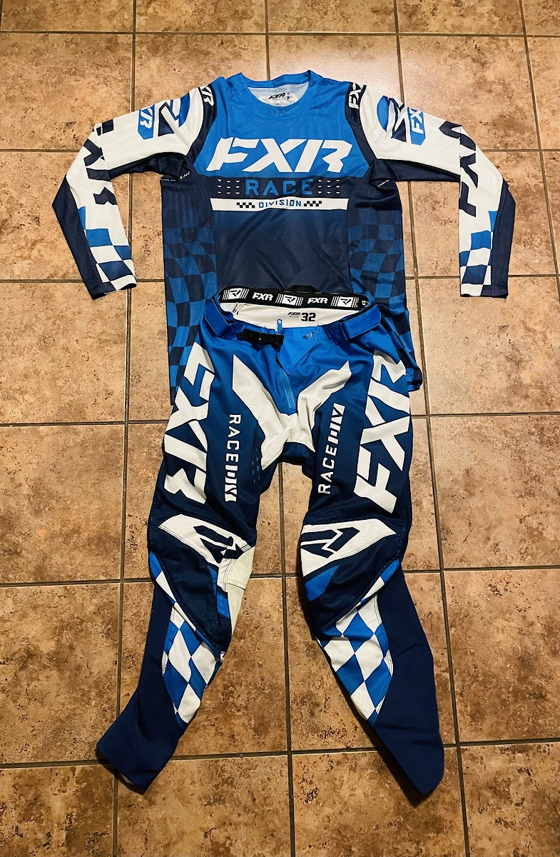 FXR Gear For Sale (32/M) **LIKE NEW** $180 - For Sale/Bazaar ...