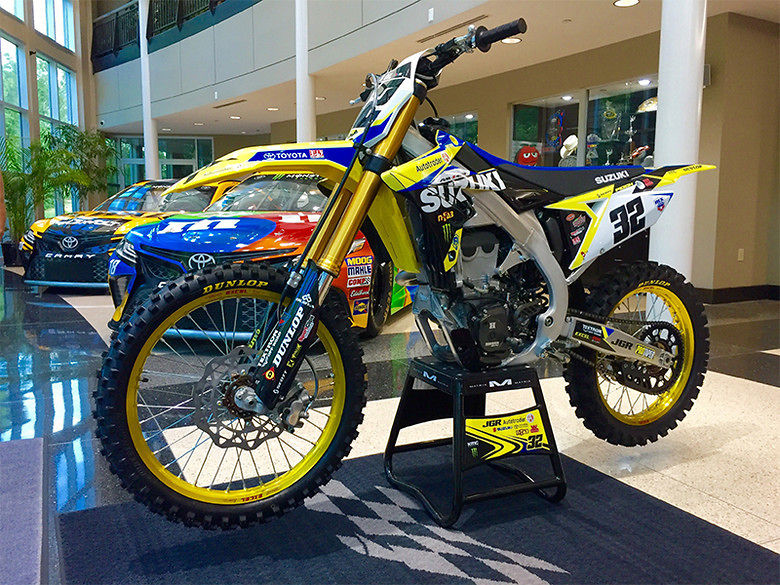 Suzuki Announces '18 Plans With Autotrader/Yoshimura/Suzuki Factory ...