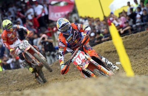 Pirelli Sweeps the Podium at Pingkal Pinang for the Motocross Grand ...