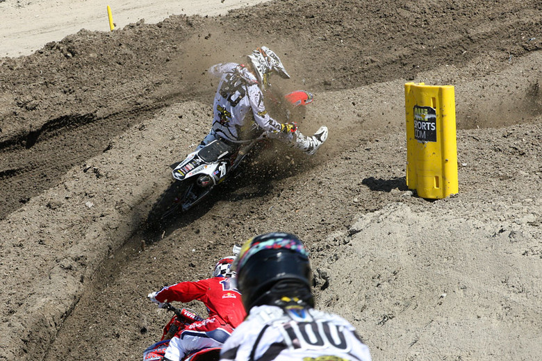 Moto Dictionary: Roost - Motocross News Stories - Vital MX