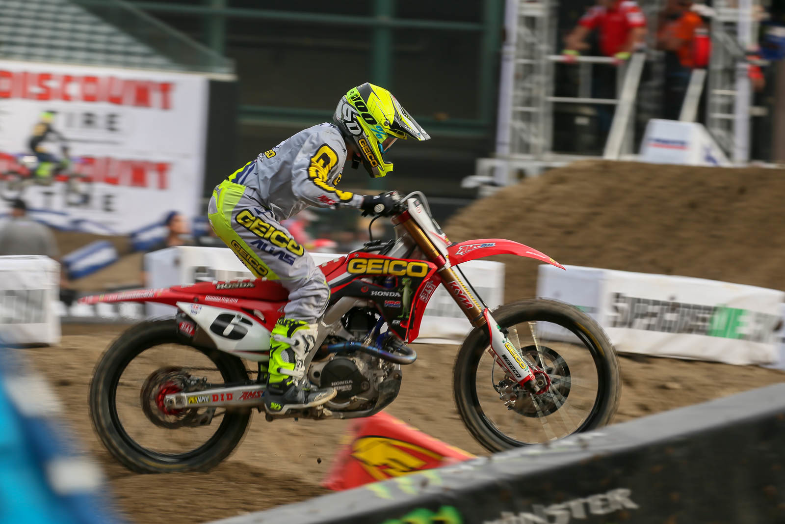 Vital MX Pit Bits: 2018 Anaheim 1 - Motocross Feature - Vital MX