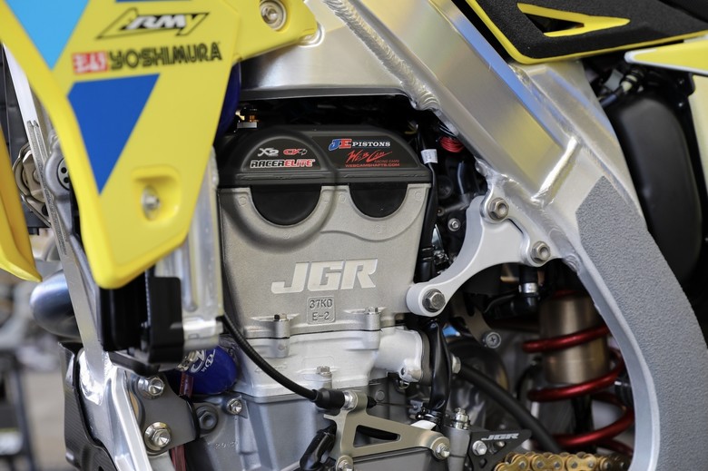 Forged Pistons for Your Dirt Bike: JE Pro Series Advantage - Motocross ...