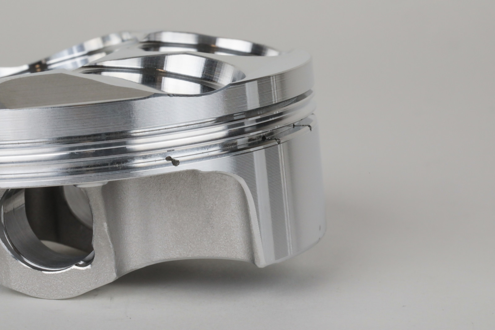 Forged Pistons for Your Dirt Bike: JE Pro Series Advantage - Motocross ...