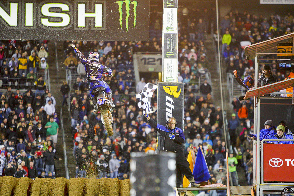 Supercross Flashback: Round 15 - Motocross Feature Stories - Vital MX