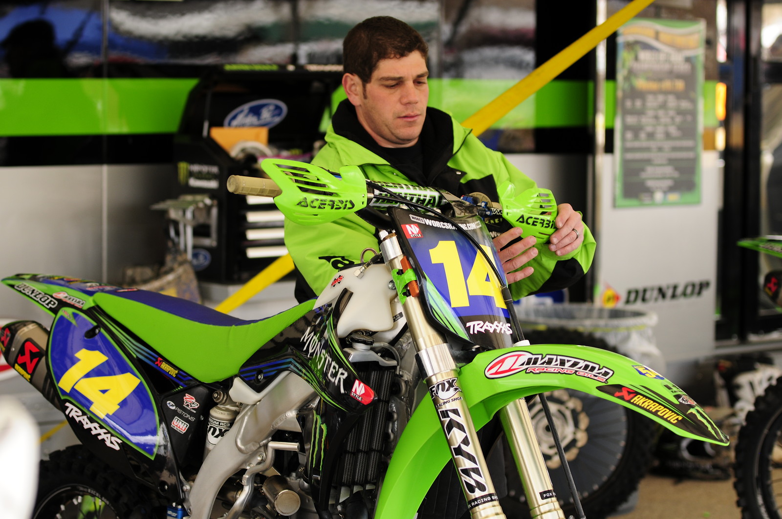 Abbott's bike and Mechanic - bmoto816 - Motocross Pictures - Vital MX