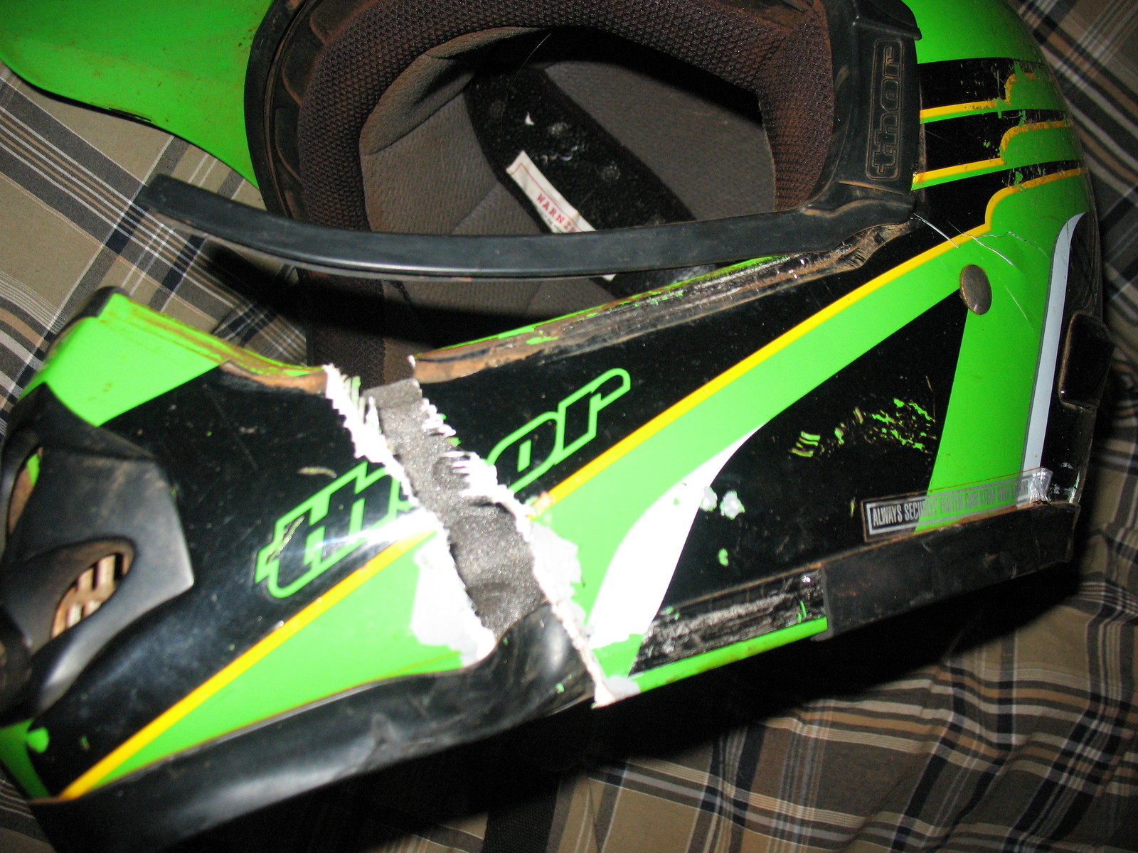 busted up - 09450f - Motocross Pictures - Vital MX